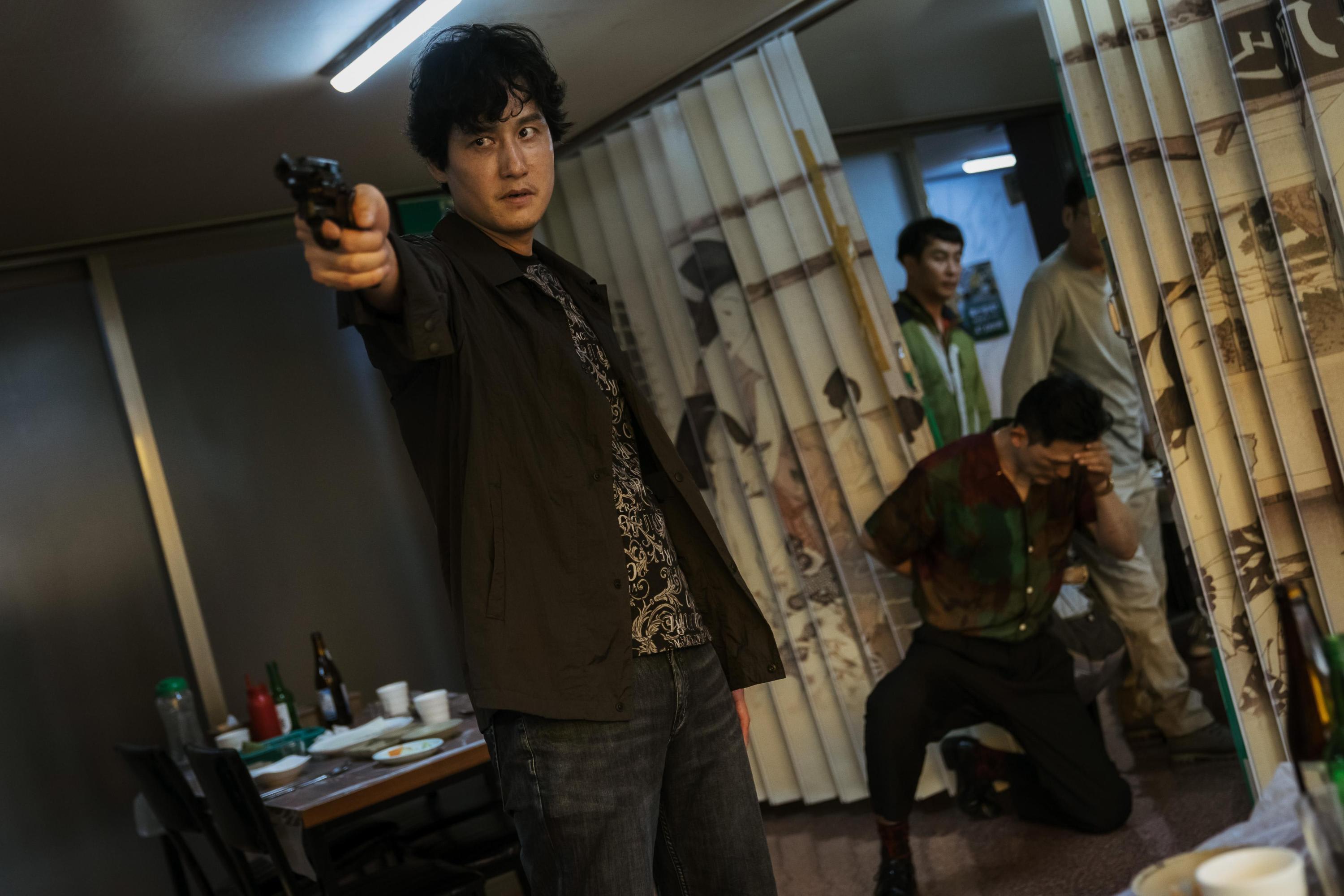 “Yadang: The Snitch” “黑白”之间的较量，看线人如何绝地大反击！ - vibes by 8world