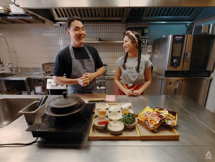 Nae:um chef Louis Han's jjambbong and army stew ramyeon recipe - CNA ...