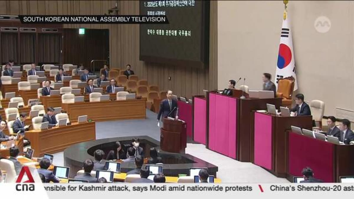 AT17-18 US TRADE TALKS + TARIFF WAR 20 *toss to yunsuk pkg - CNA