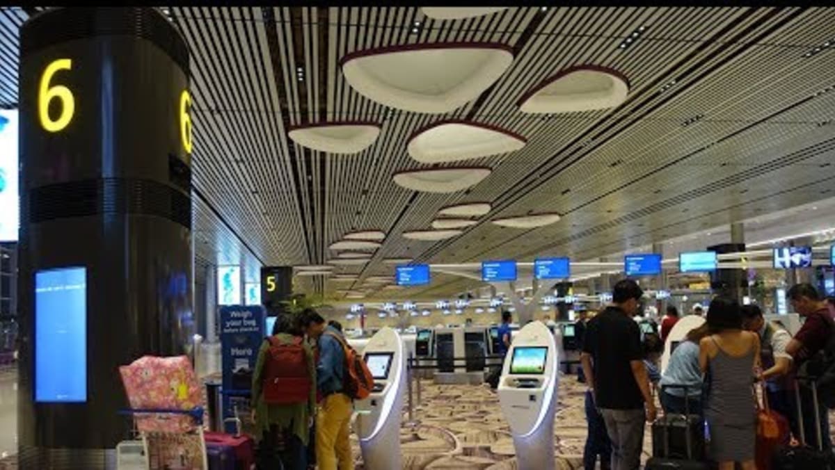 Changi T4 Off to Smooth Start, to Serve 20 Flights on First Day - TODAY