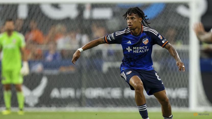 Ecuador international Angulo dies at 22, a month after car crash - CNA