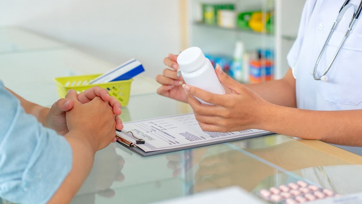 Man got clinic assistant girlfriend to use other patients' details to ...