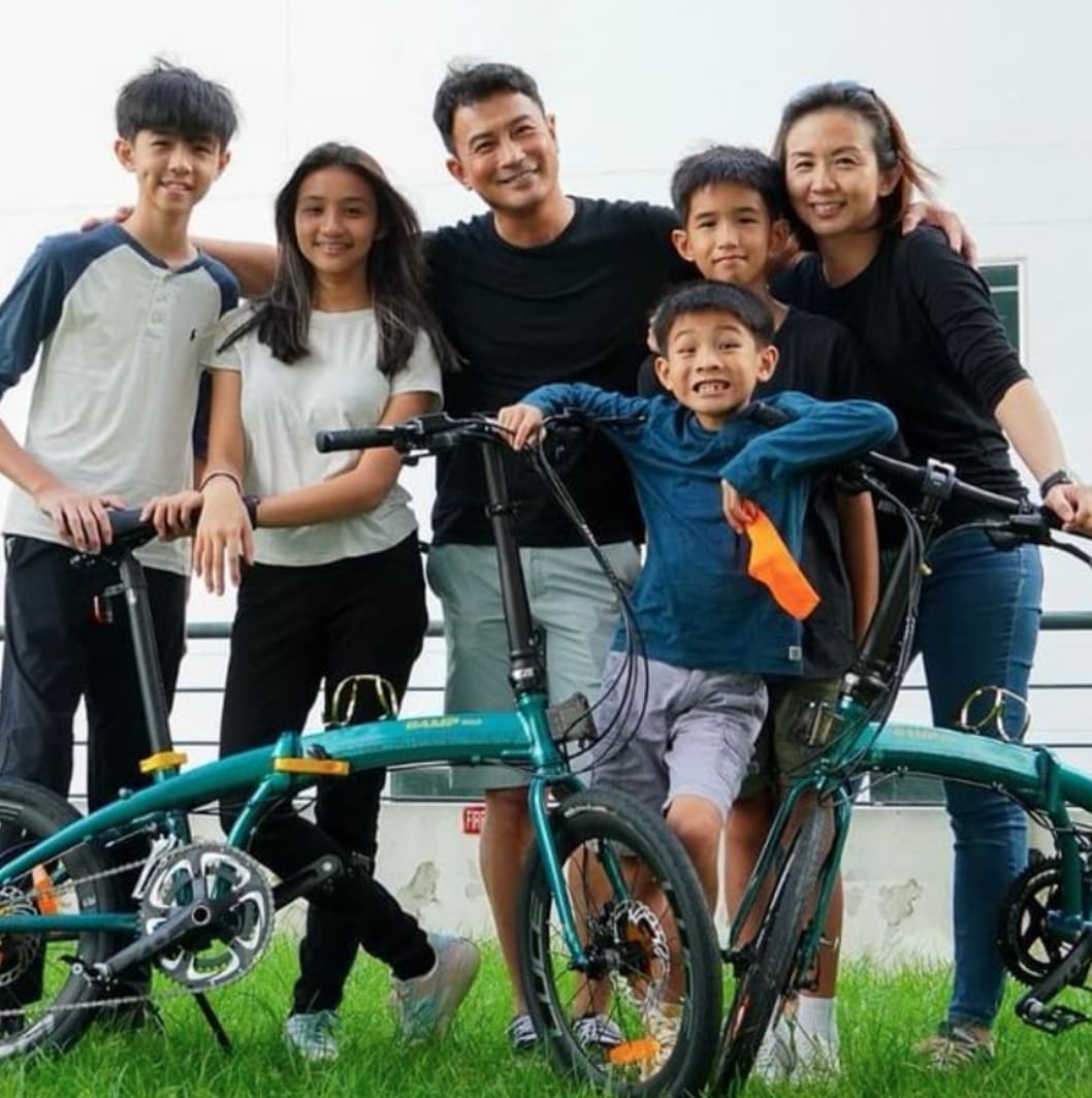 Darren Lim, Who Has 4 Kids With Wife Evelyn Tan, Says He Has Started To ...