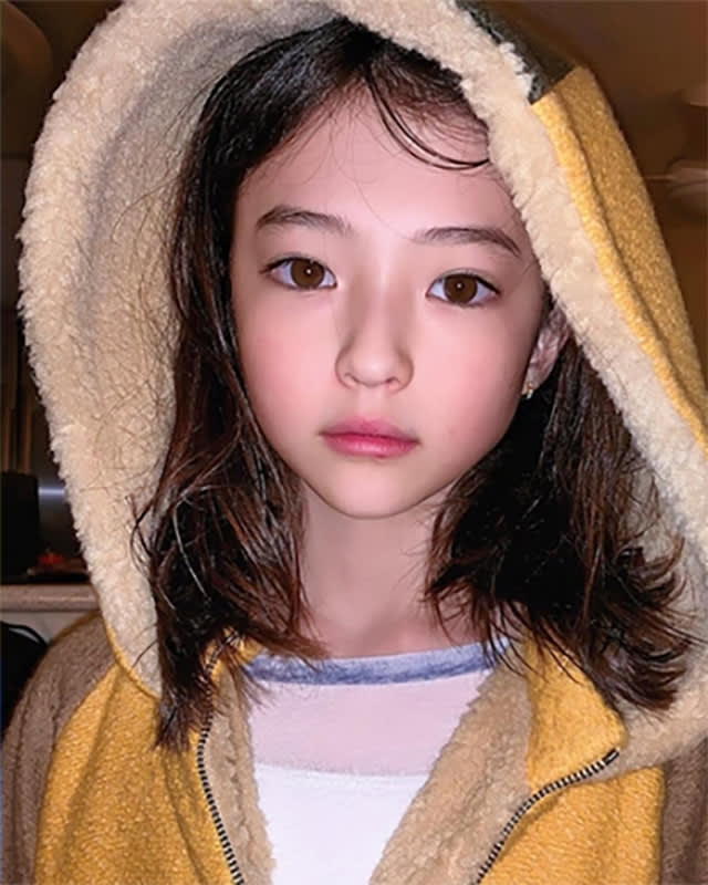 Child Model-Turned K-Pop Star Ella Gross, 16, Stuns In Her Latest ...