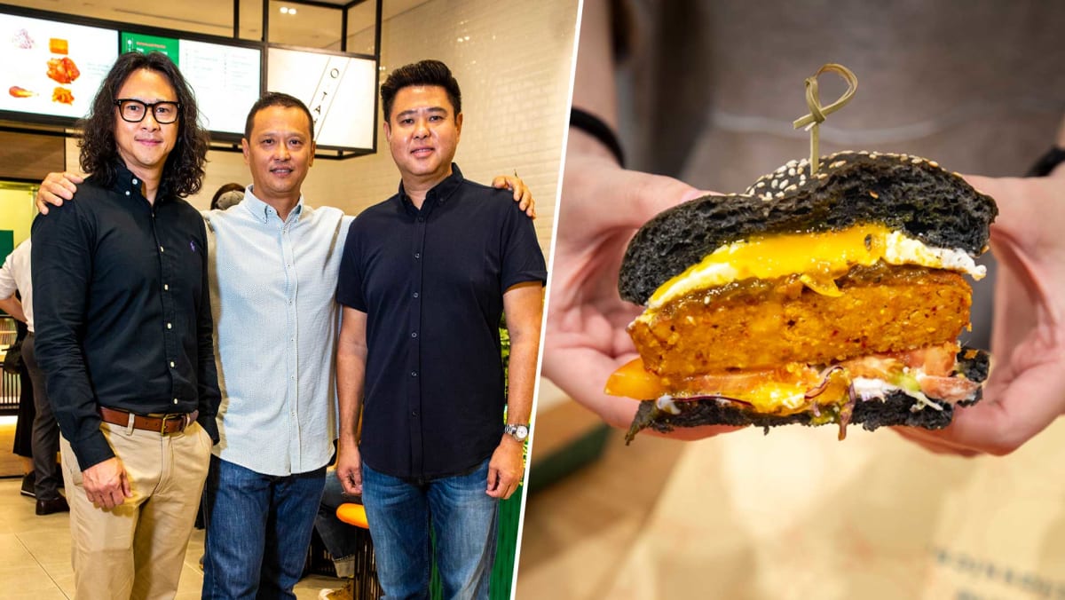 Youngest Bro Of Lee Wee & Brothers Looks More Like Rock Star Than Otah ...
