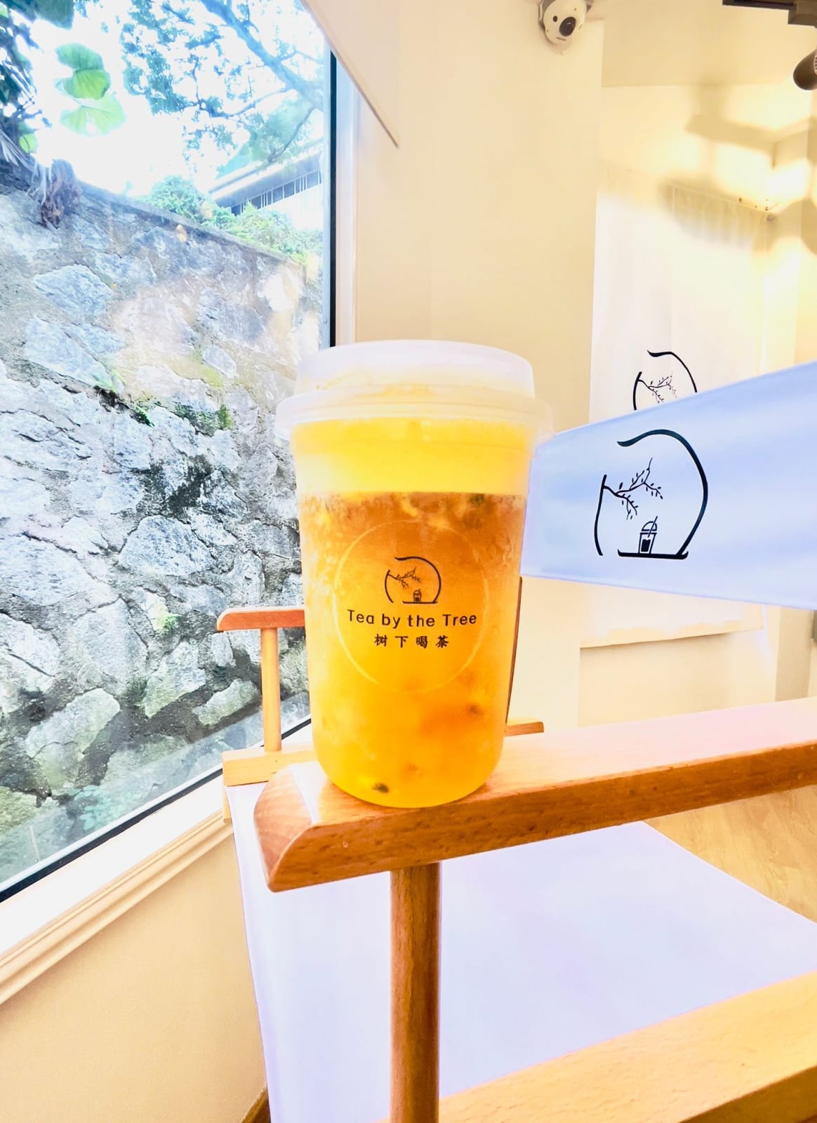 19-Year-Old Sells ‘Duck Shit Tea’ At Cute Tea Kiosk That Opens On ...