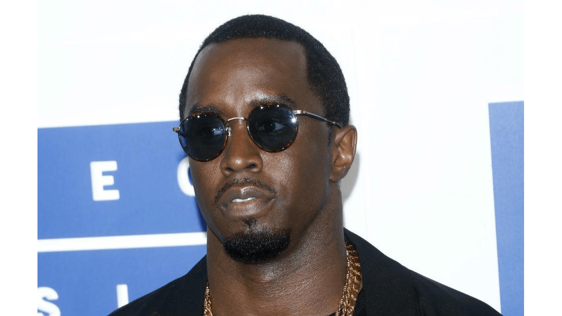 Sean 'Diddy' Combs changes name - 8days