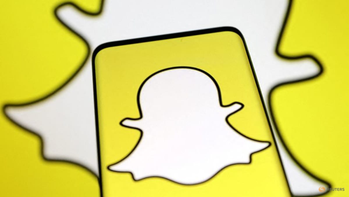 Snap to launch smart glasses for users in 2026 in challenge to Meta - CNA