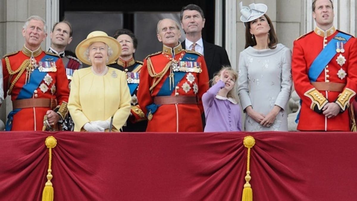 How Does The British Royal Family Earn Money? - CNA Lifestyle