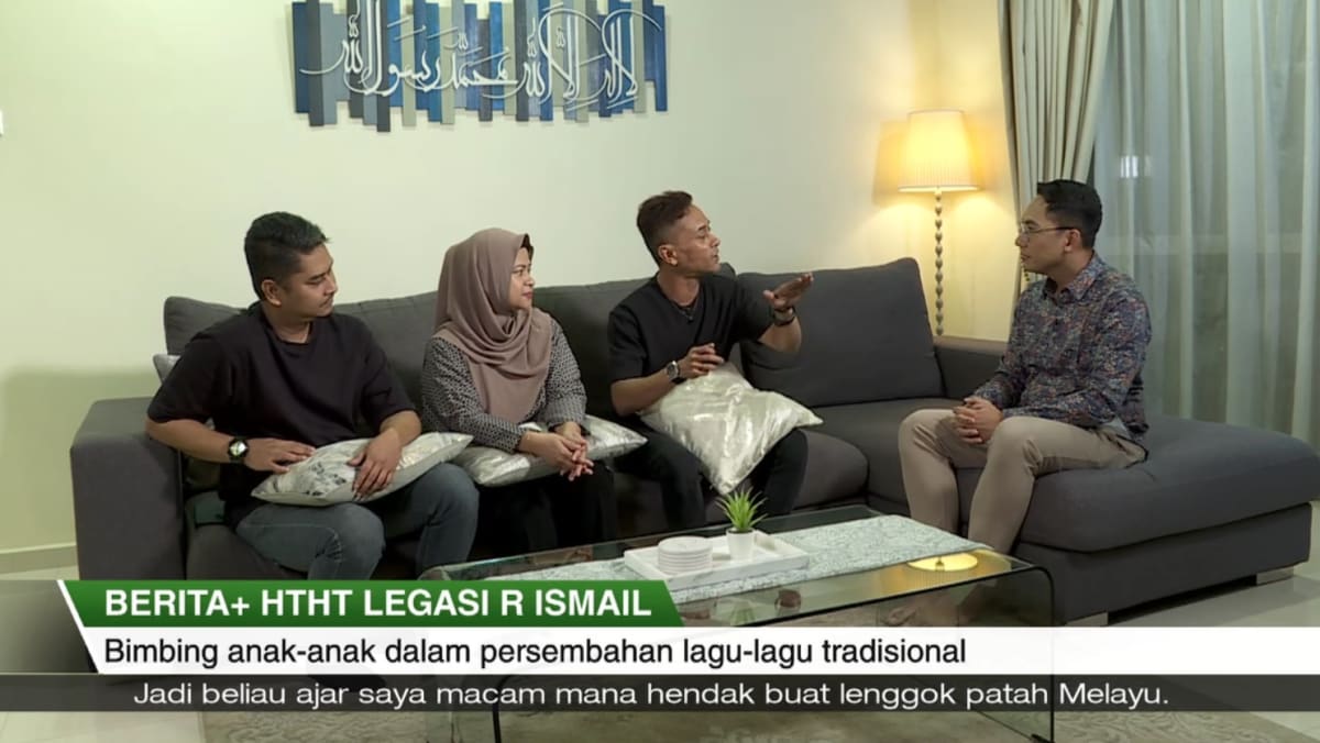 BERITA+ HTHT | 23 Dis 2023 - Luahan 3 anak biduan R Ismail - BERITA Mediacorp