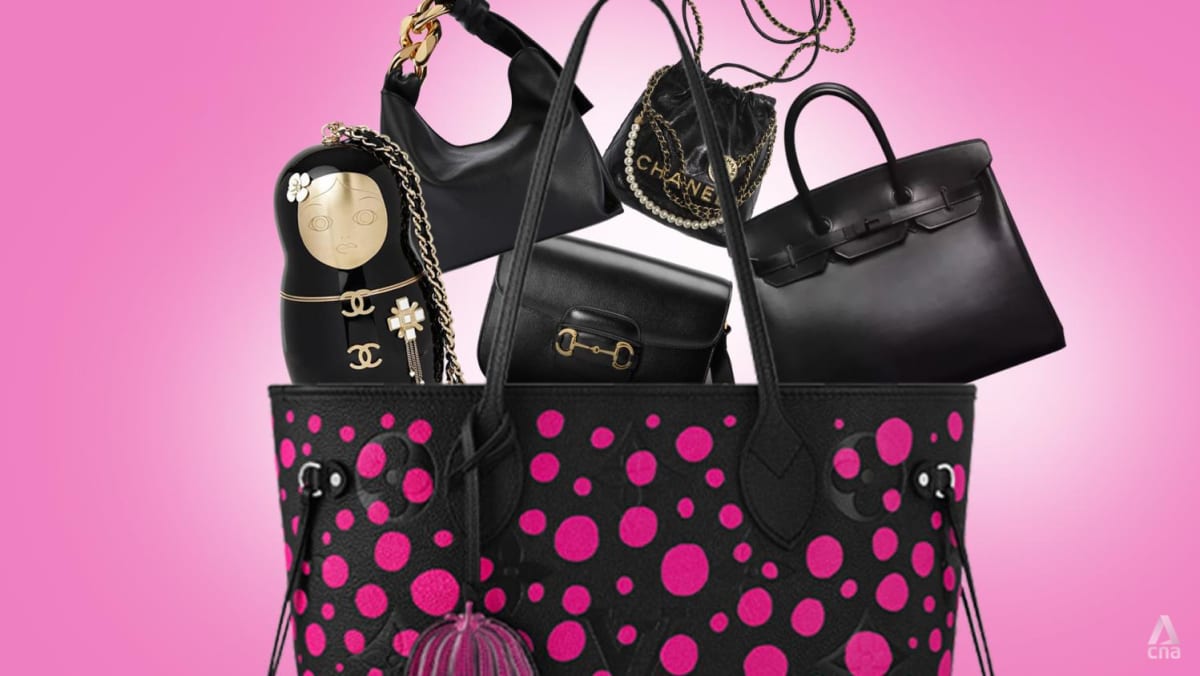 It s not just a black bag this is how to pick one you ll want to use forever CNA Lifestyle