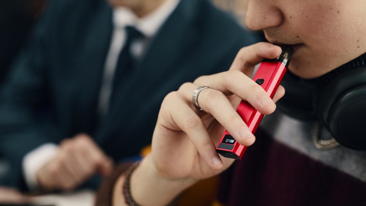 Vaping in the workplace: Singapore employers urged to clarify rules ...