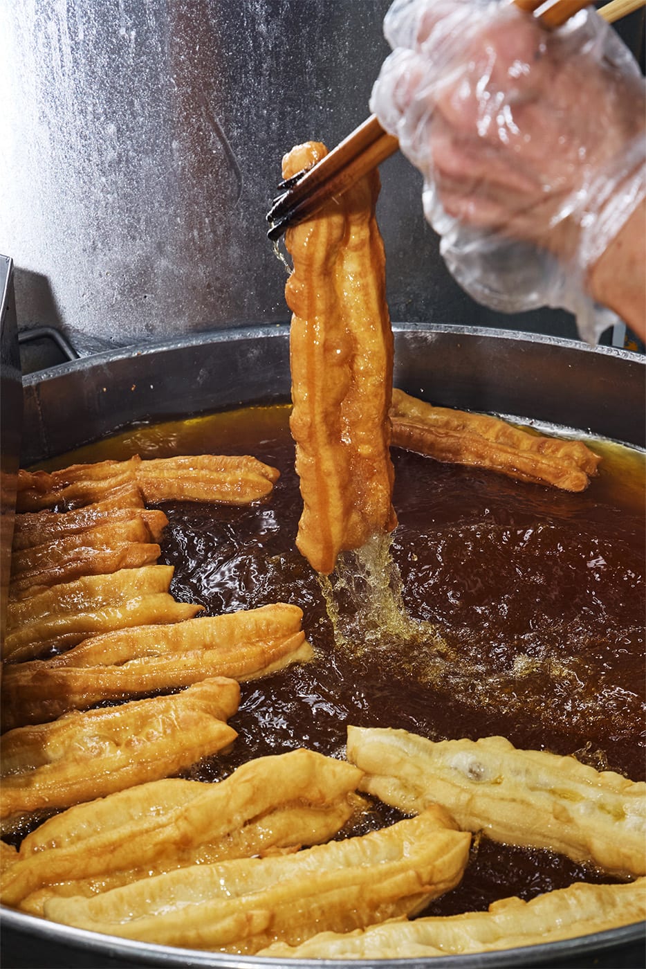 The Queue Starts From 6am At Stall In Bedok Selling Yummy Pandan You ...