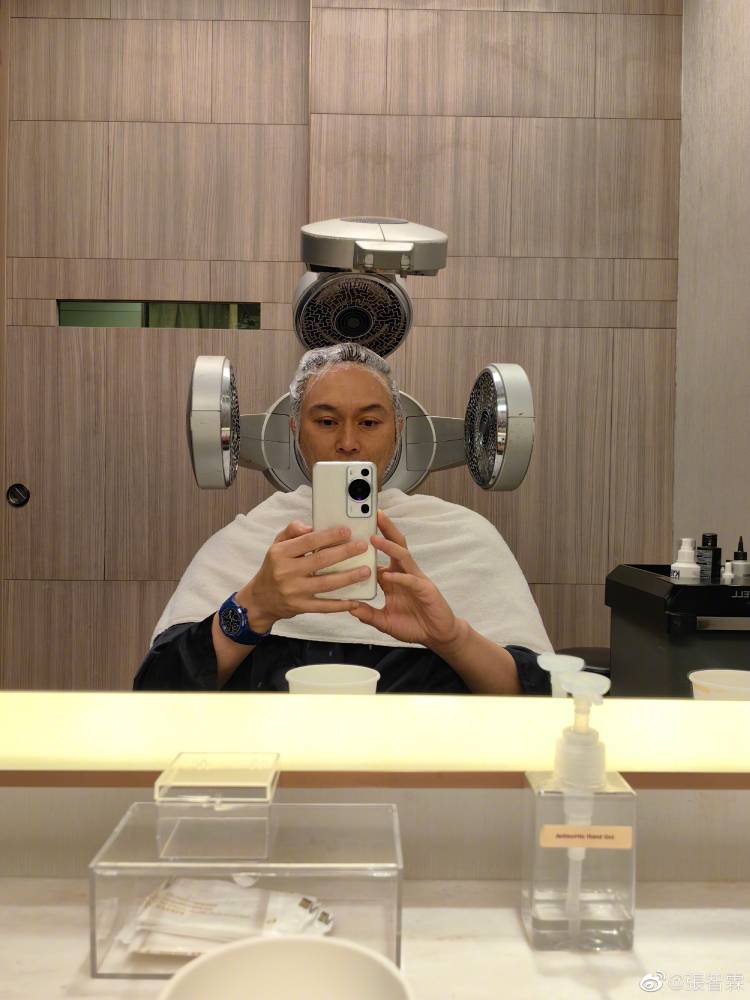 “Even An Ageless Male God Will Grow Old”: New Pic Of Julian Cheung, 51 ...