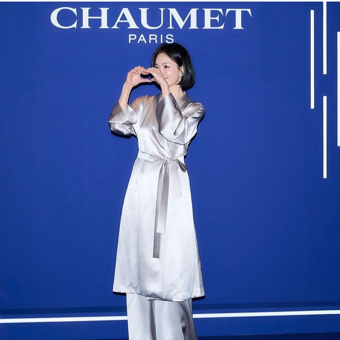 Song Hye Kyo Wore A Robe To Chaumet’s Bangkok Boutique Opening And Looked Stunning - 8days