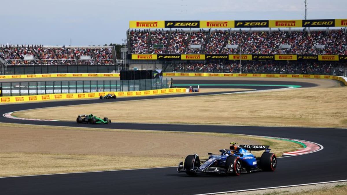 Sainz handed three place grid drop for impeding Hamilton - CNA