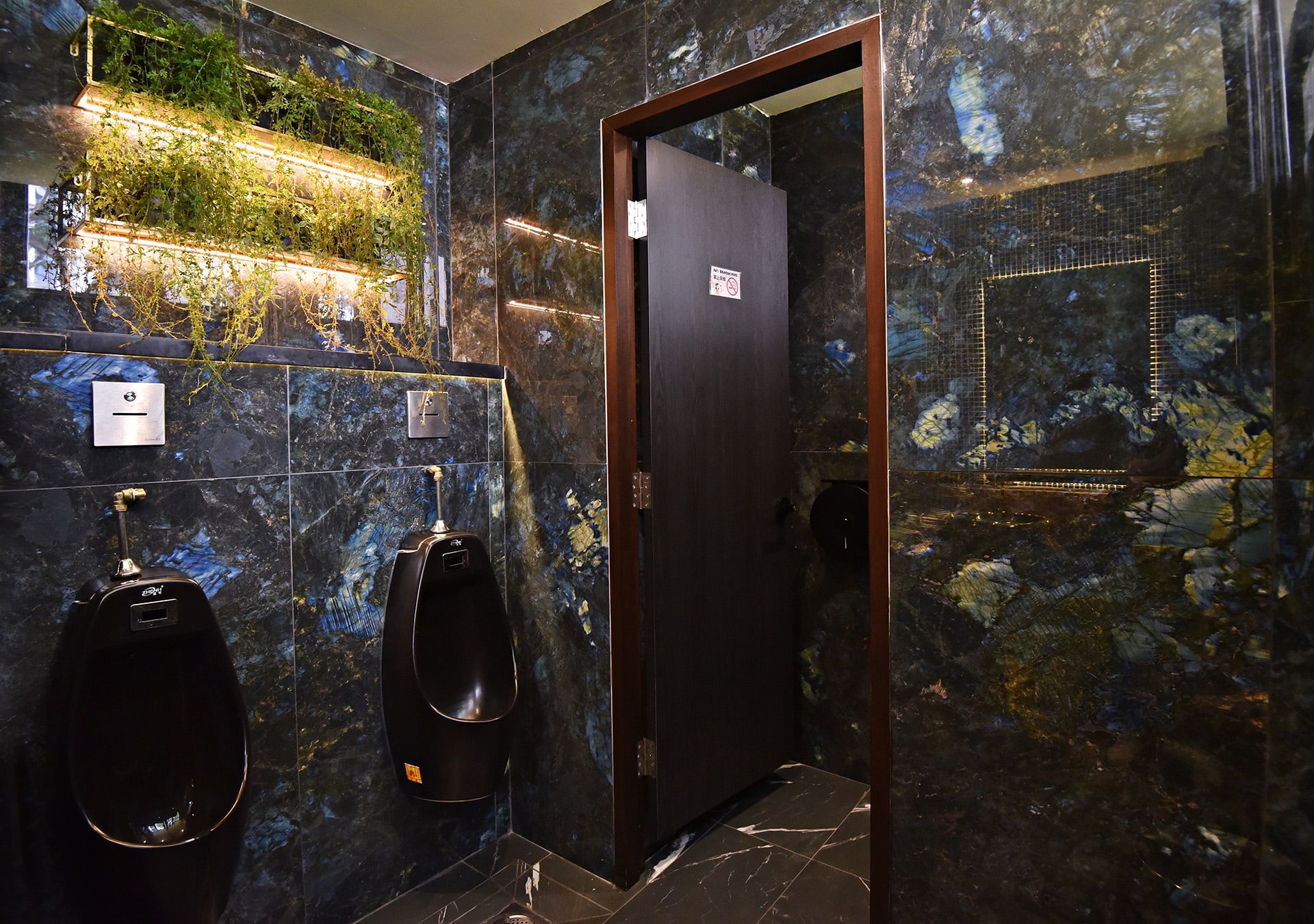 Ben Yeo’s Posh Kopitiam Toilets Awarded 5-Star Rating By Restroom ...