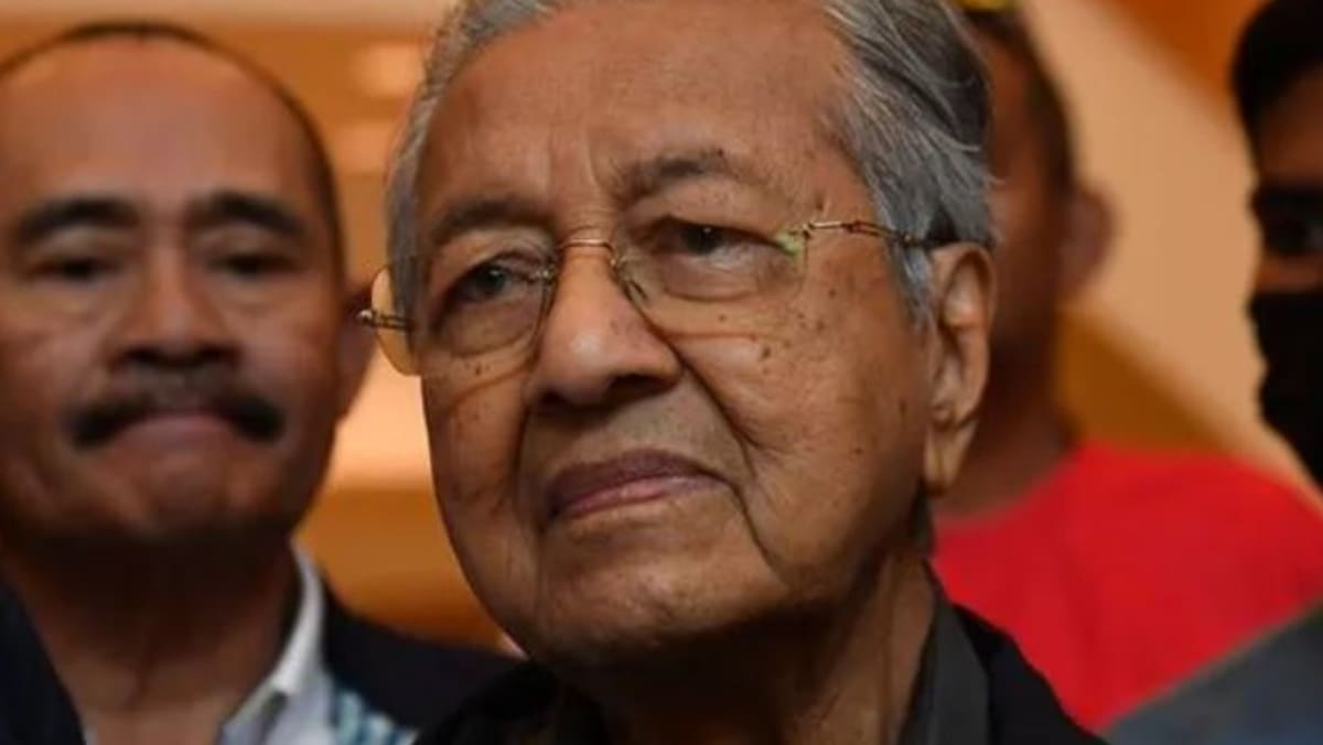 Dr Mahathir dakwa orang Melayu 'hilang segalanya' selepas beliau letak ...