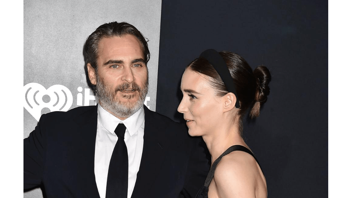 who has joaquin phoenix dated