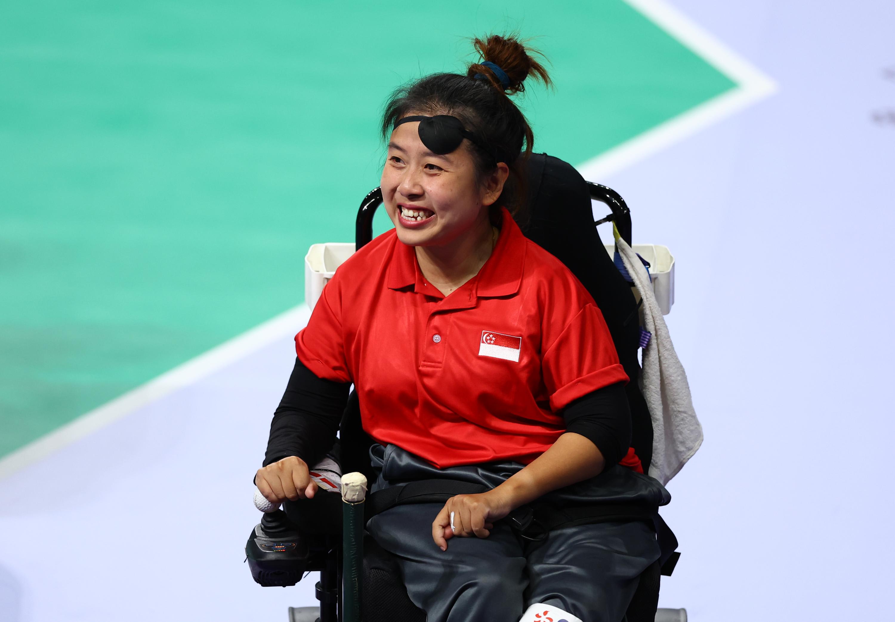 我国硬地滚球选手陈仪婷 小组赛首轮赛击败法国选手 - 8world