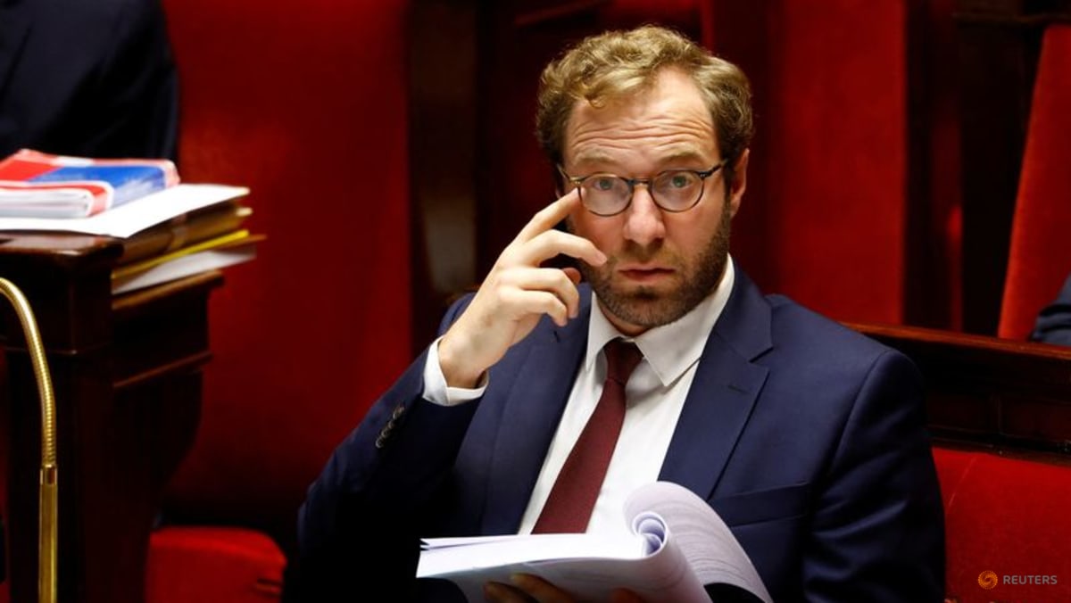 French people need to work more to boost growth, minister says - CNA