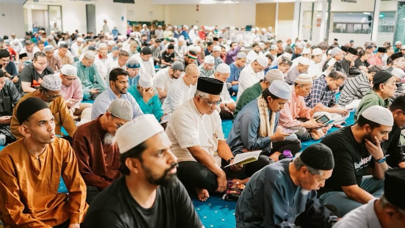 Tempahan slot diperlukan bagi sesi pertama solat Aidiladha di Masjid ...