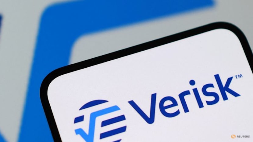 Verisk pulls plug on $2.4 billion AccuLynx deal after FTC review delay ...