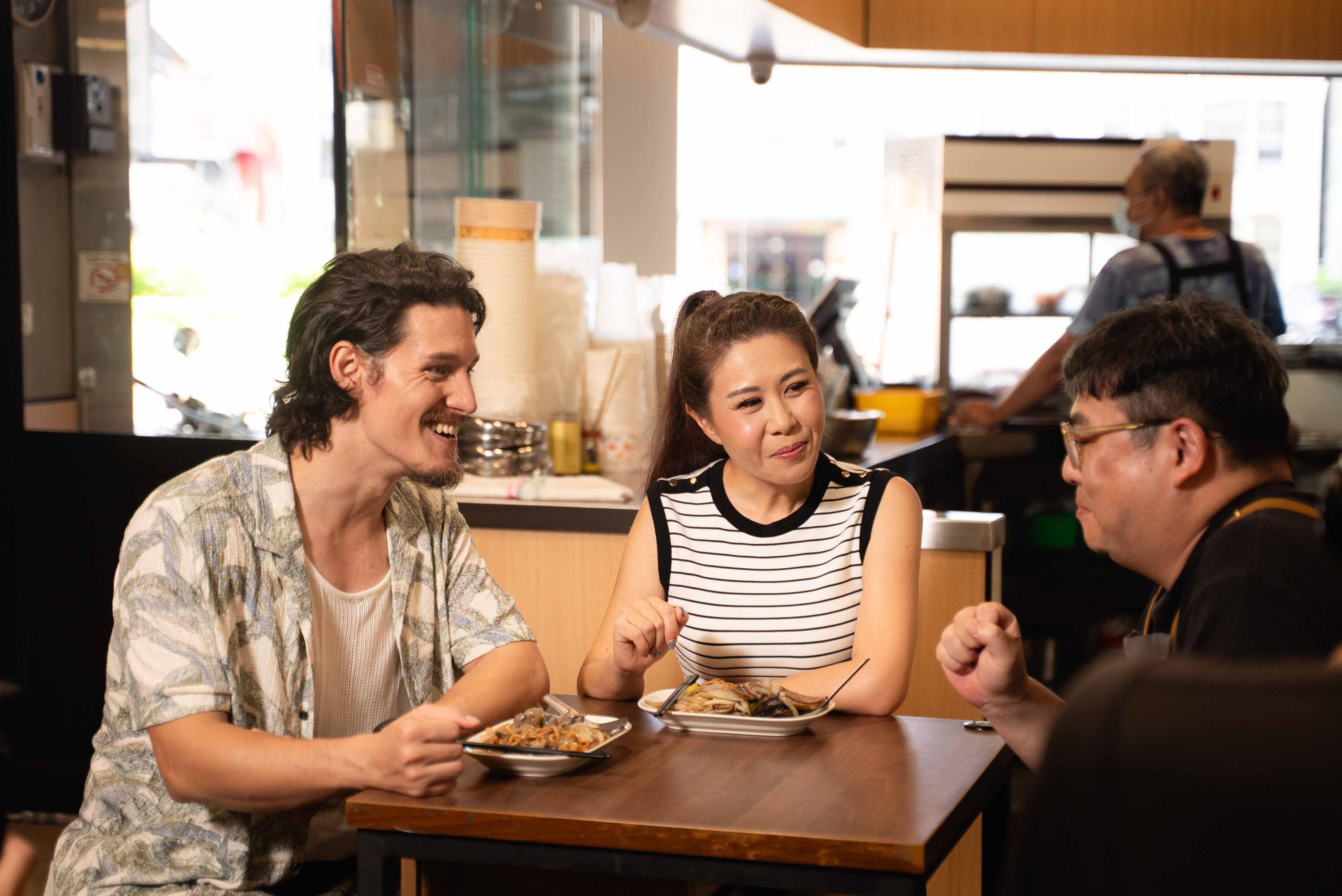 新台制作美食旅游节目，CLASS 95电台DJ Yasminne搭档周华健儿子周厚安主持！ - vibes by 8world