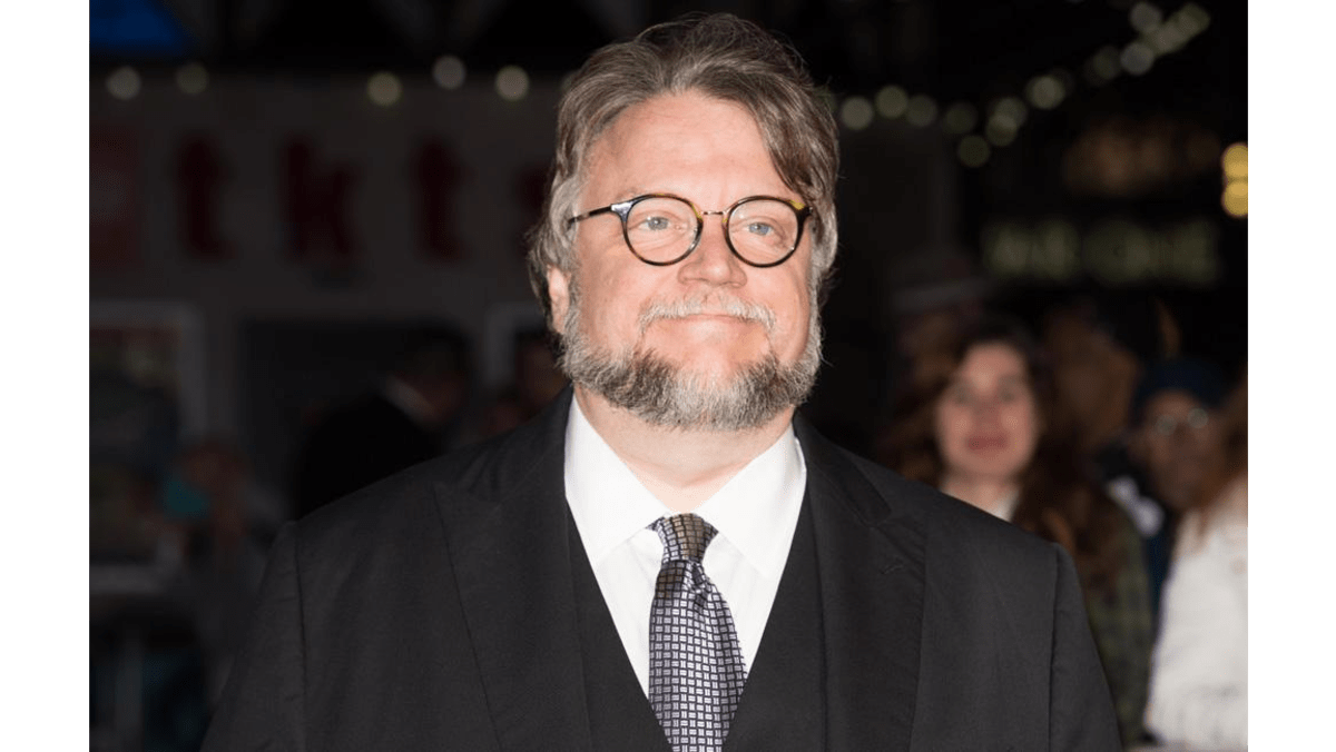 Guillermo Del Toro scoops DGA top honour - 8days