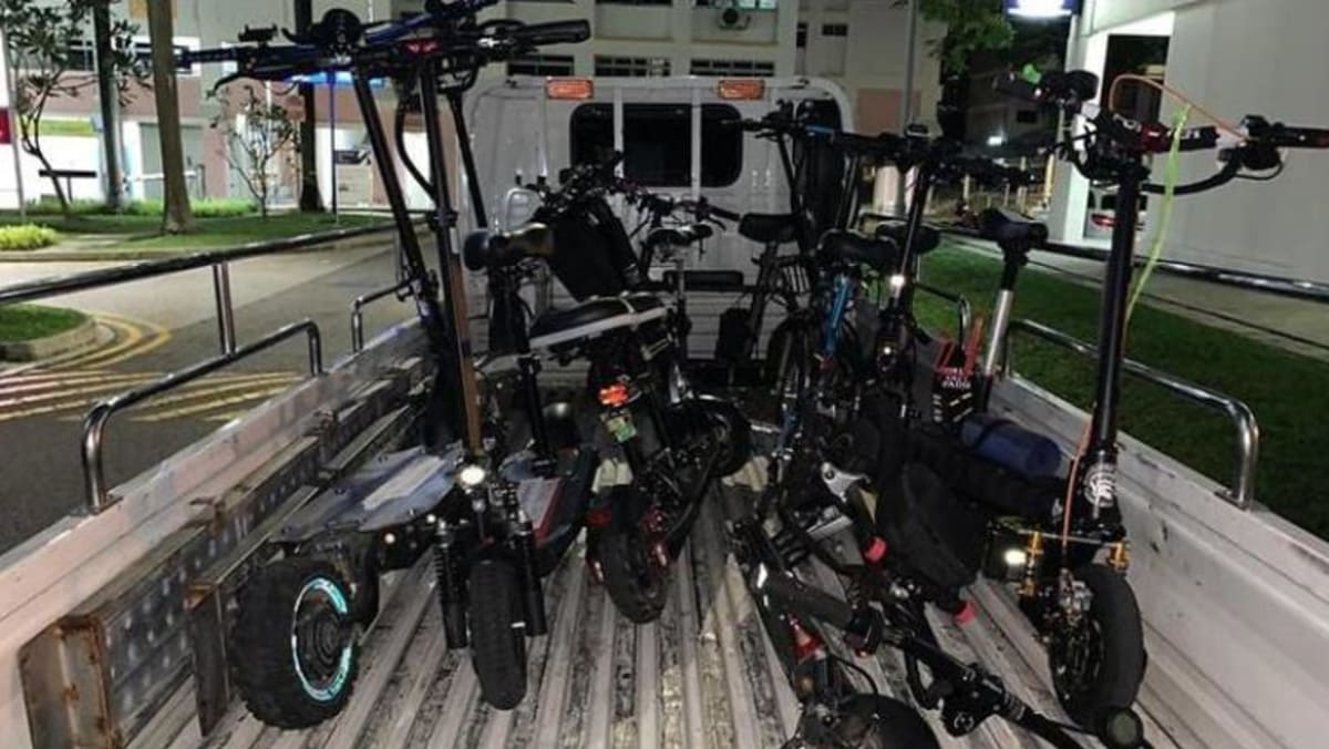 LTA rampas 10 PMD selepas penunggang langgar peraturan - BERITA Mediacorp