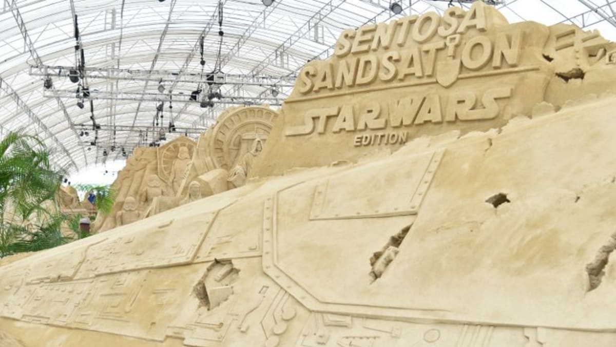 Watak Star Wars mendarat di Sentosa - BERITA Mediacorp