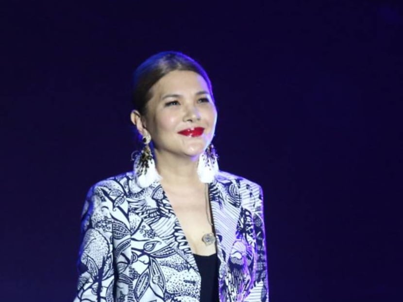 '90s Taiwanese Singer Stella Chang Announces Divorce From Banker ...
