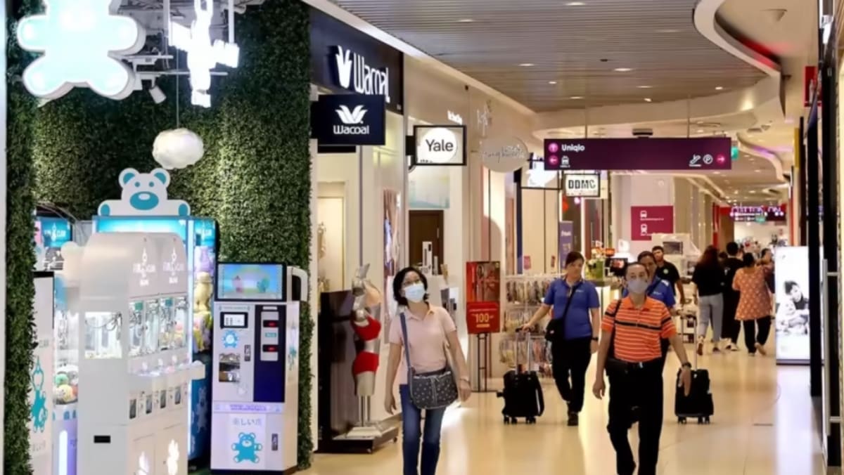 Jualan runcit pada Nov 2024 merosot 0.7% - BERITA Mediacorp