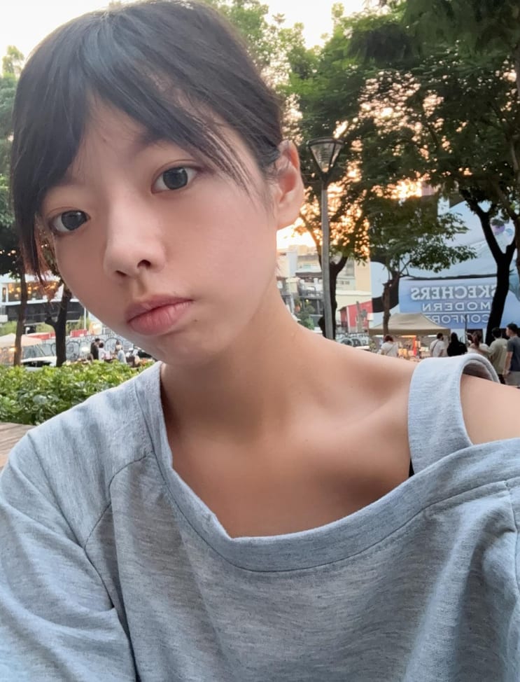 Influencer Accused Of Misusing Mum's Surgery Funds, Delaying Treatment That Led To Her Death - 8days