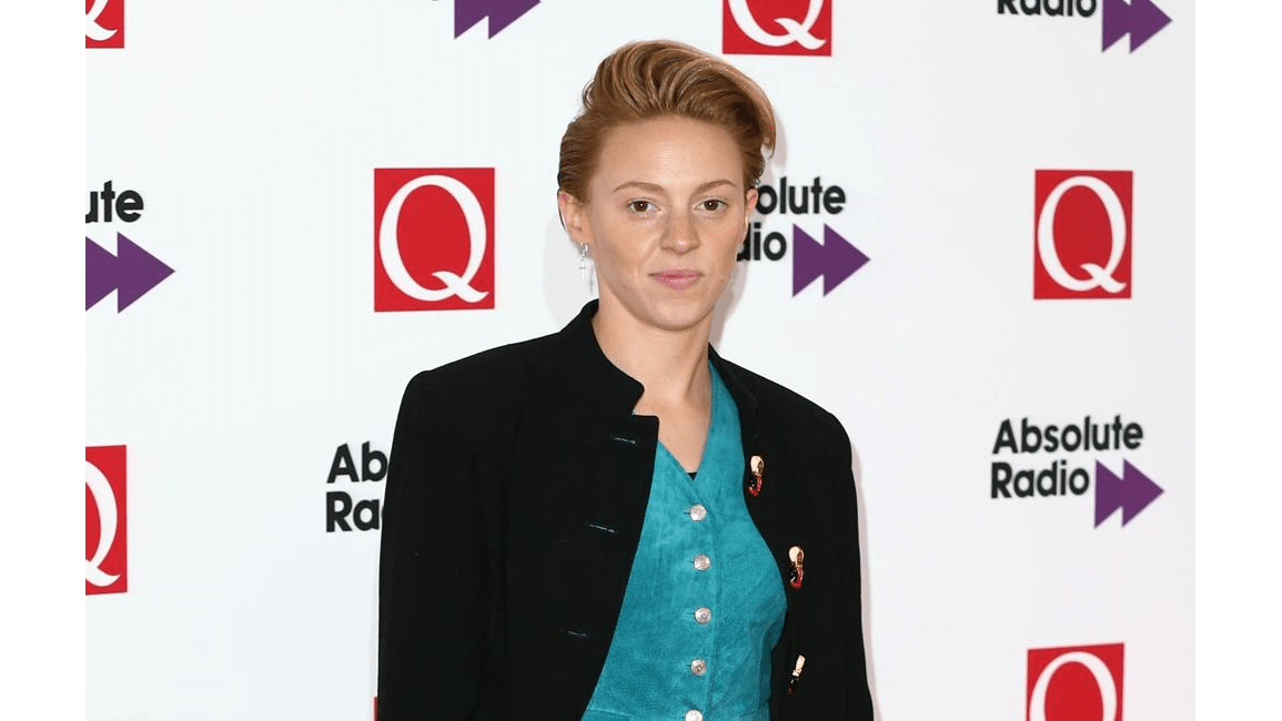 La Roux teases return to music - 8days