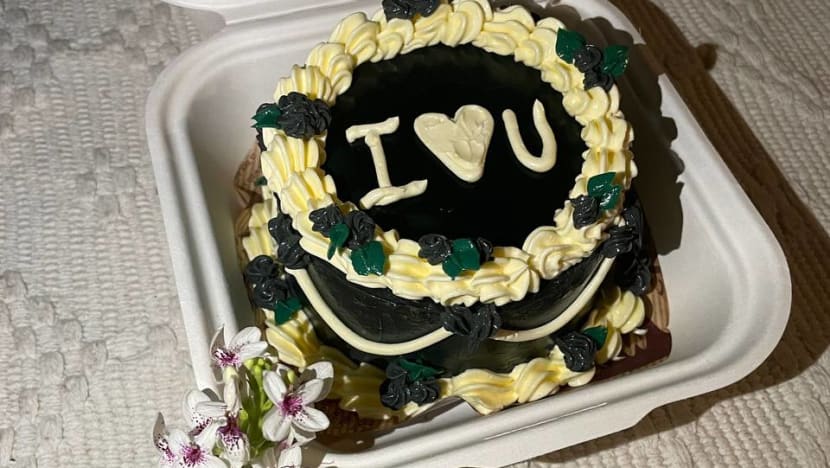 Nasuha Salamat belia 15 tahun niaga kek bento demi buru pengalaman ...