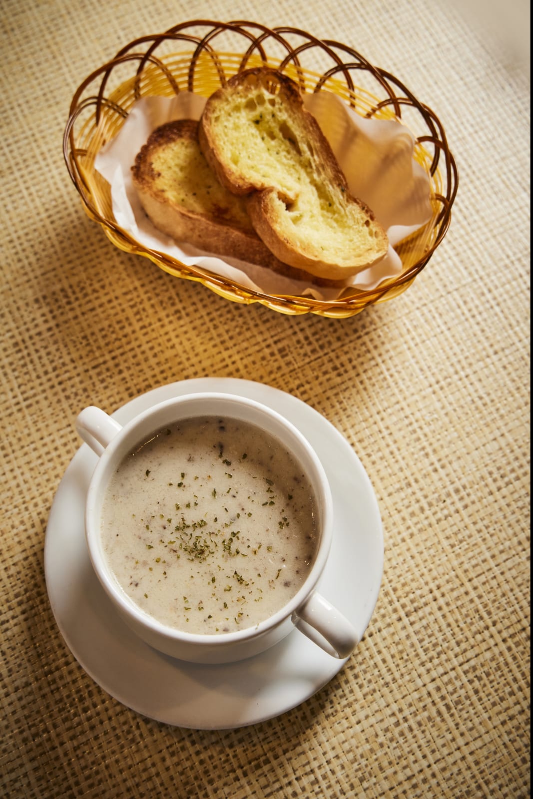 Yummy Steaks With Free-Flow Soup & Drinks At Retro Restaurant In ‘Ulu ...