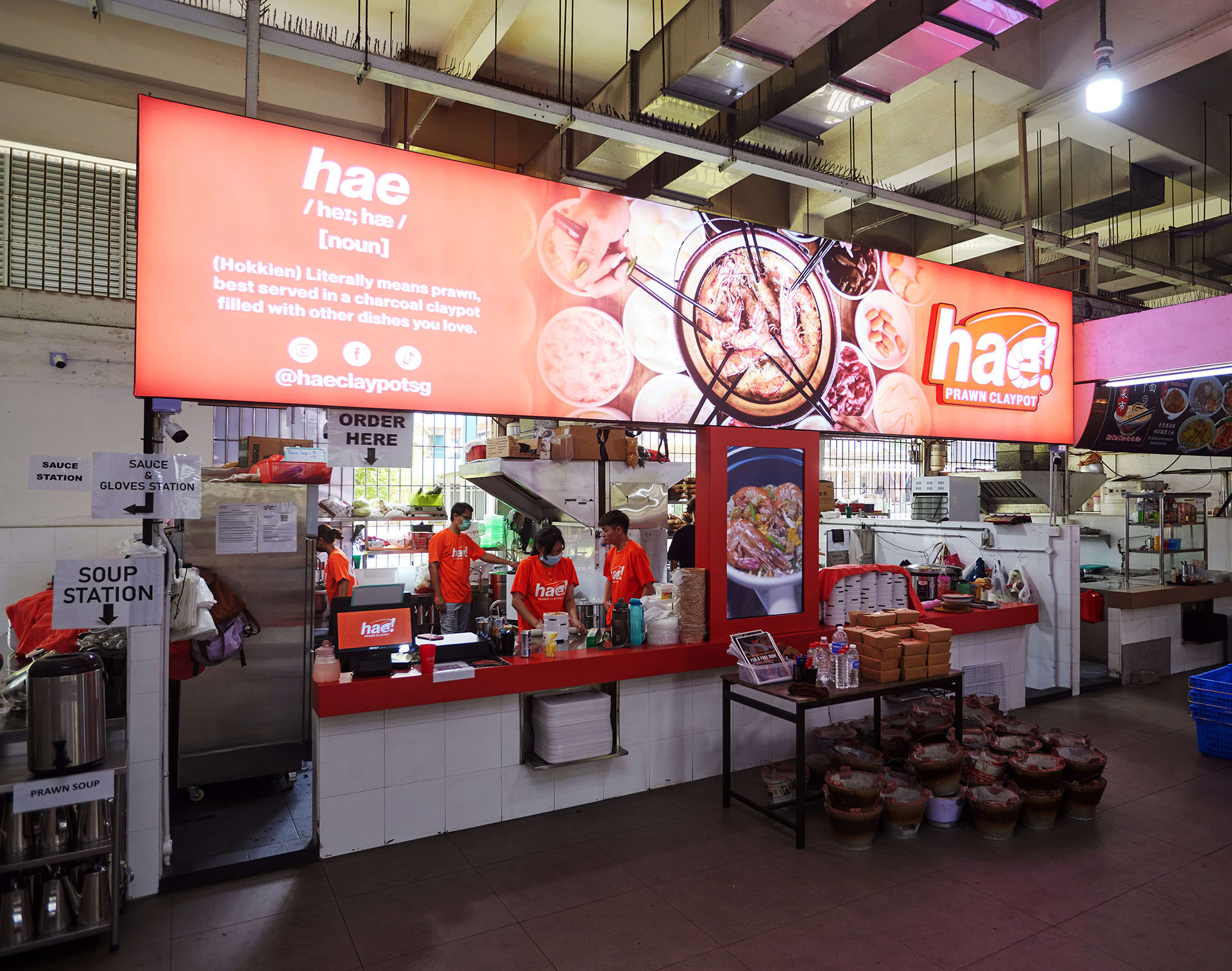 SMU Undergrad, 25, Becomes Hawker Selling Shiok Prawn Hotpot Despite ...