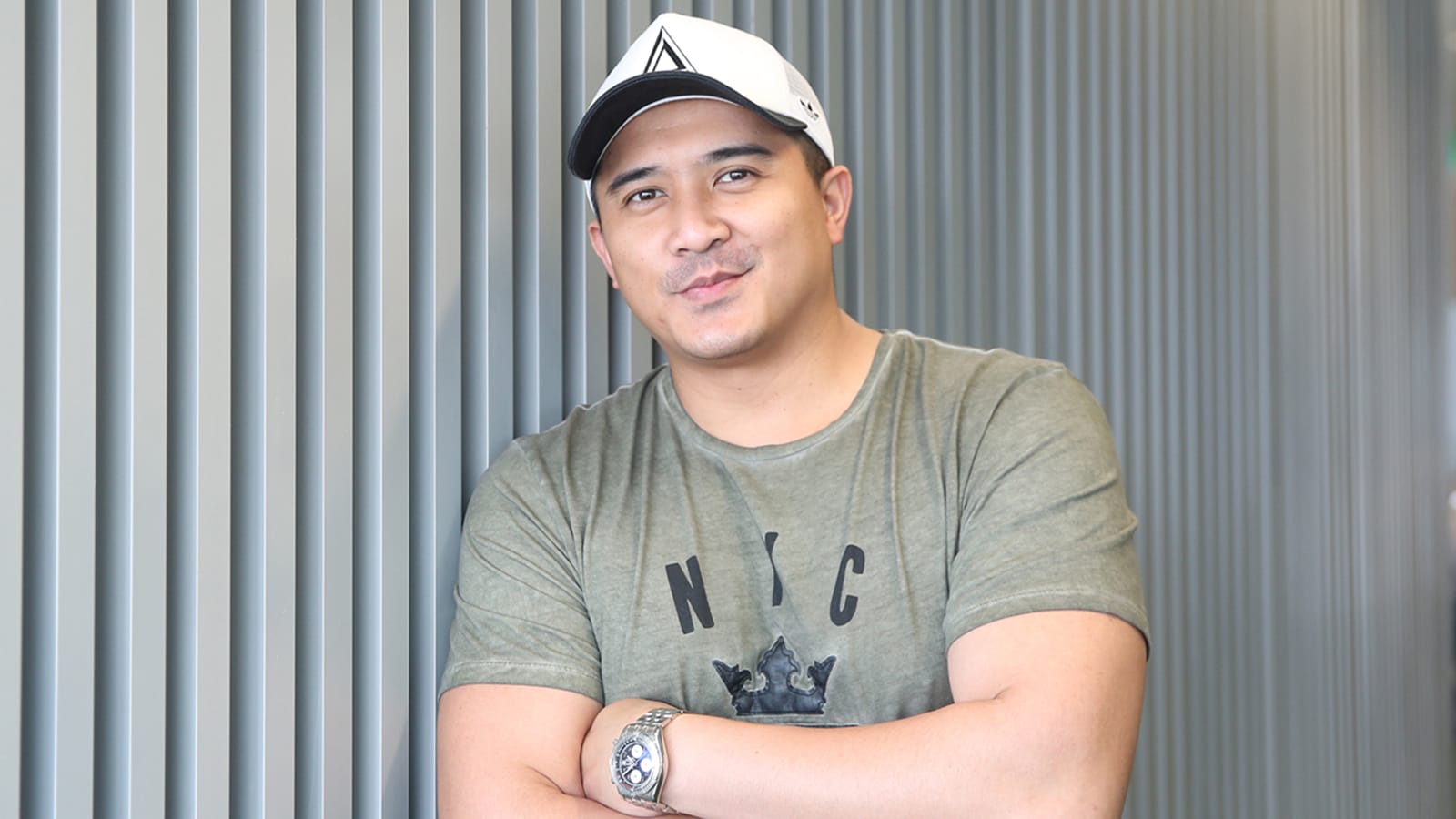 Aaron Aziz goes from beefcake to dad bod - 8days