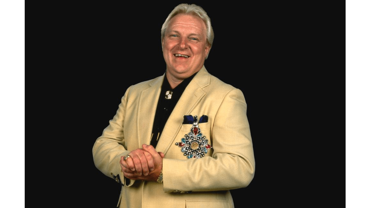 WWE legend Bobby 'The Brain' Heenan dies aged 73 - 8days