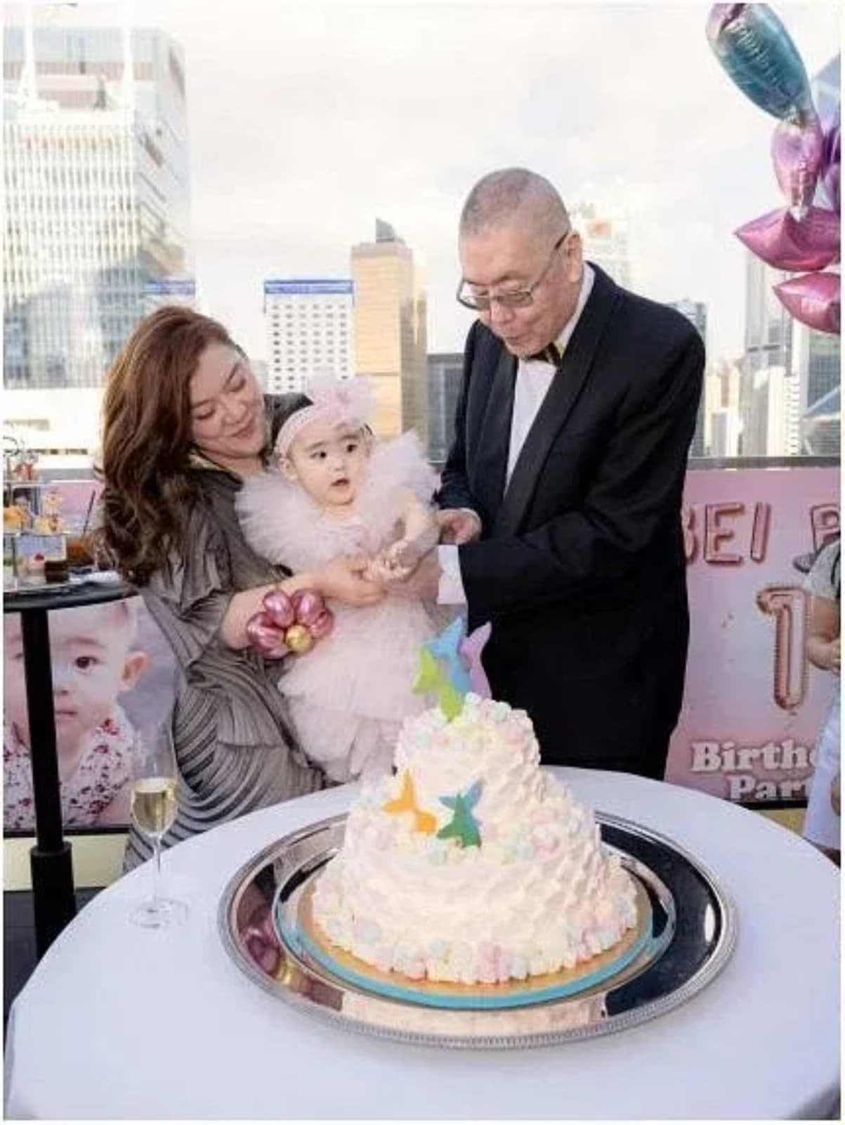 Chinese Pianist Liu Shikun, 84, And His 47-Year-Old Wife Just Had Their ...