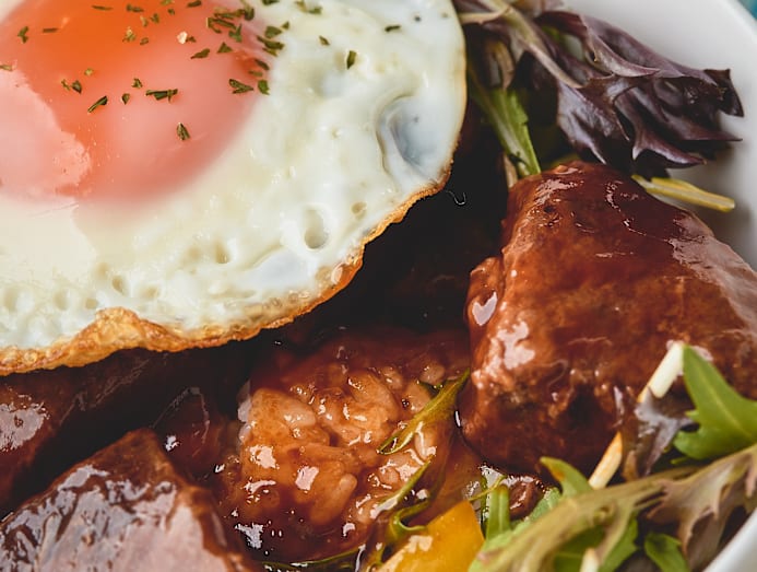 Japanese Expat Opens Hawaiian-Themed Café Serving Poke, Loco Moco In ...