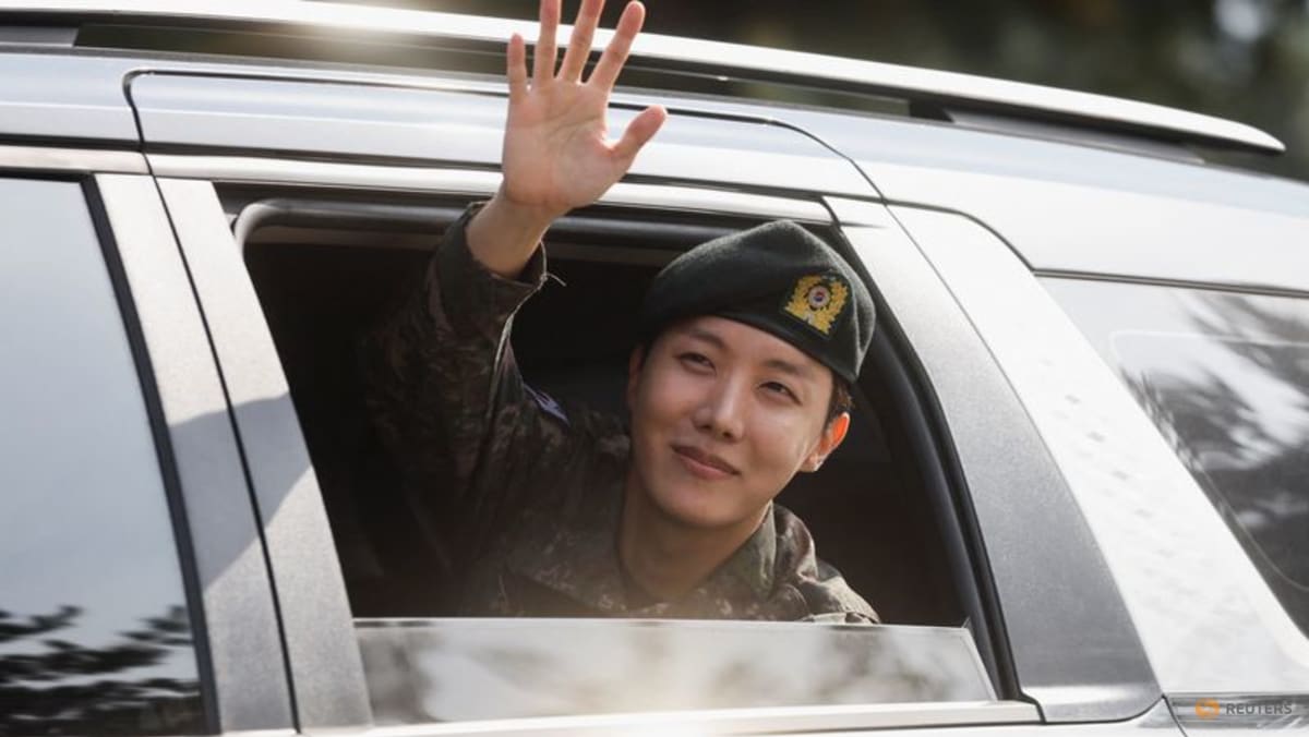 J-Hope, member of K-pop's BTS, finishes military service in South Korea - CNA Lifestyle