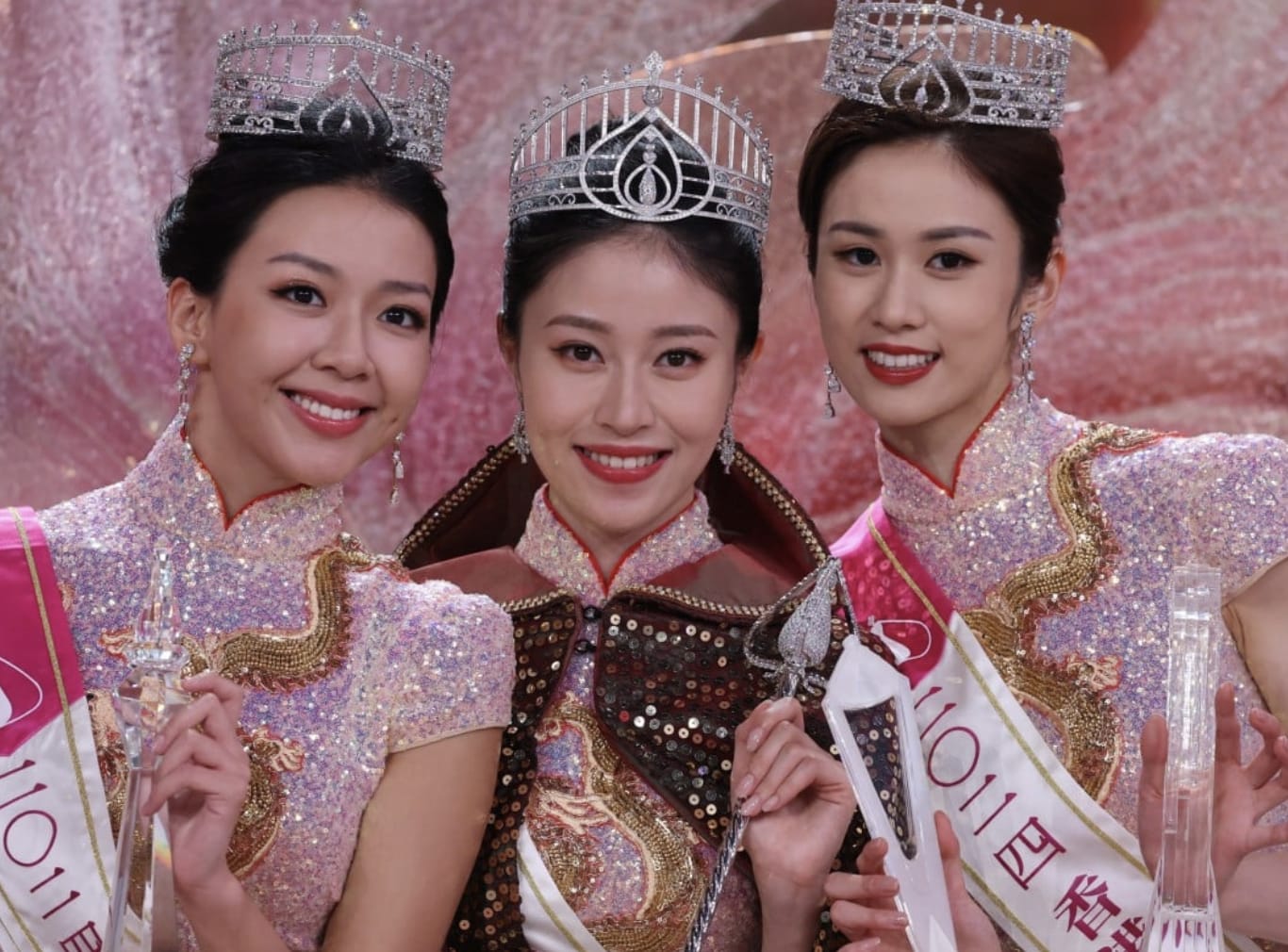 Undergrad Ellyn Ngai, 23, Dubbed "Michelle Reis Of The City University Of HK", Wins Miss Hong ...