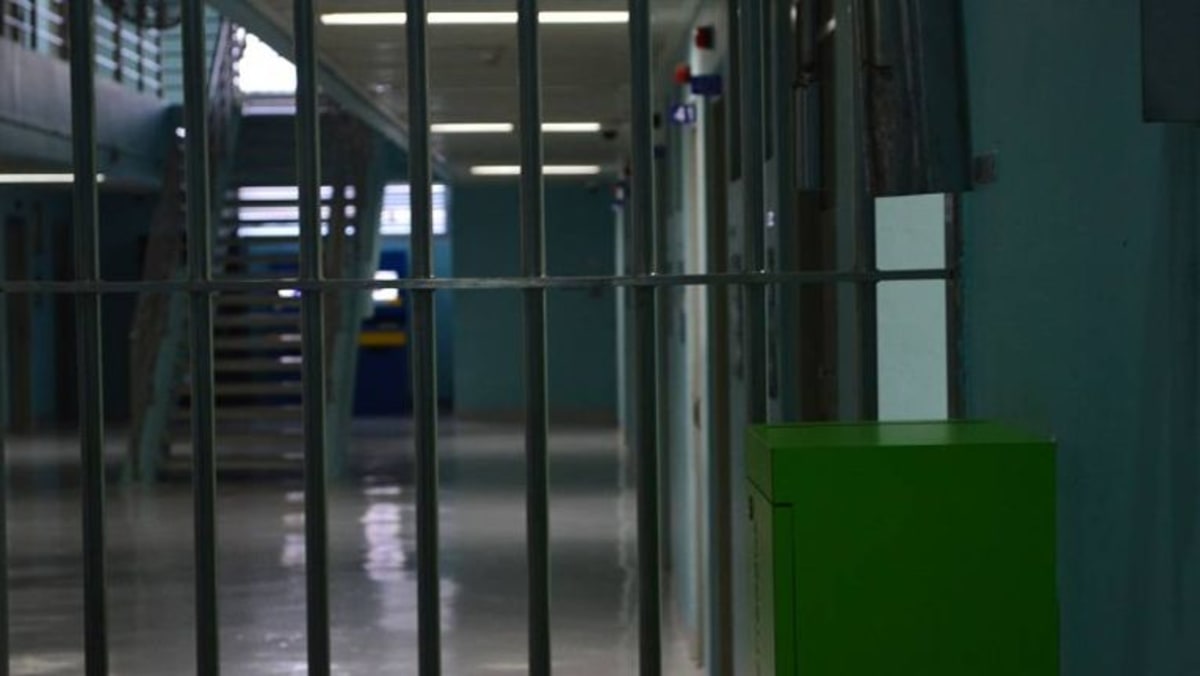 Banduan Penjara Changi yang dijangkiti COVID-19 kerja di dapur penjara ...