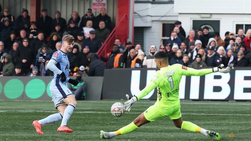 Spurs survive huge scare to beat non-league Tamworth - CNA
