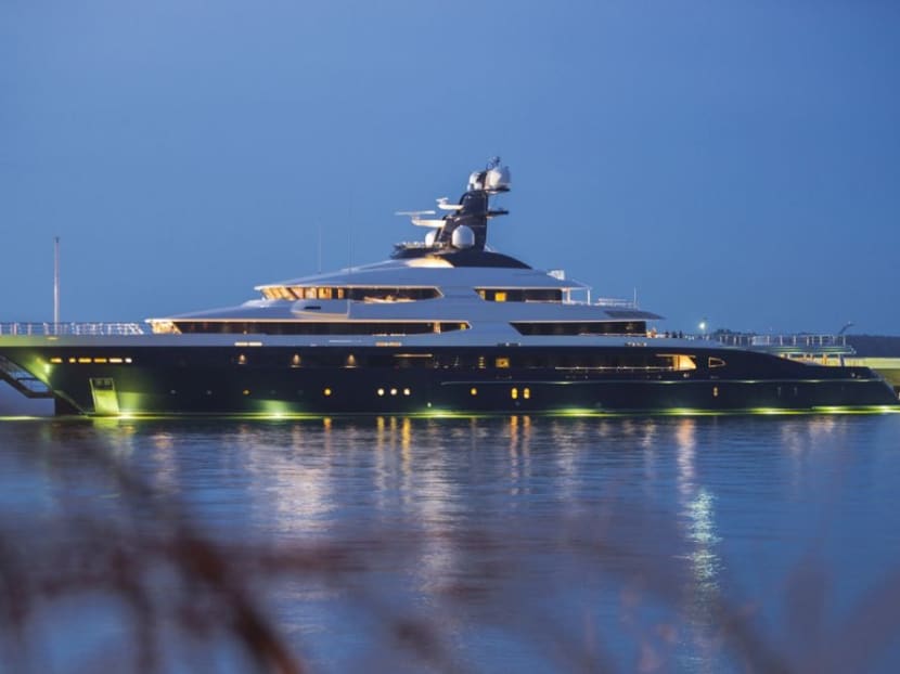 superyacht tracker