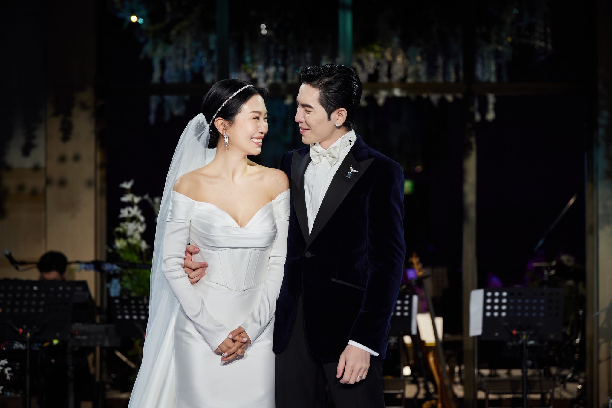 Jam Hsiao, 37, Tearfully Declares To Love Wife Summer Lin, 51, “For 8 ...